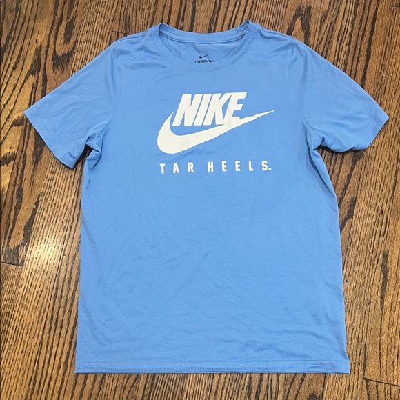 Nike | Shirts & Tops | Nike Unc Tar Heels Dryfit Tee | Poshmark